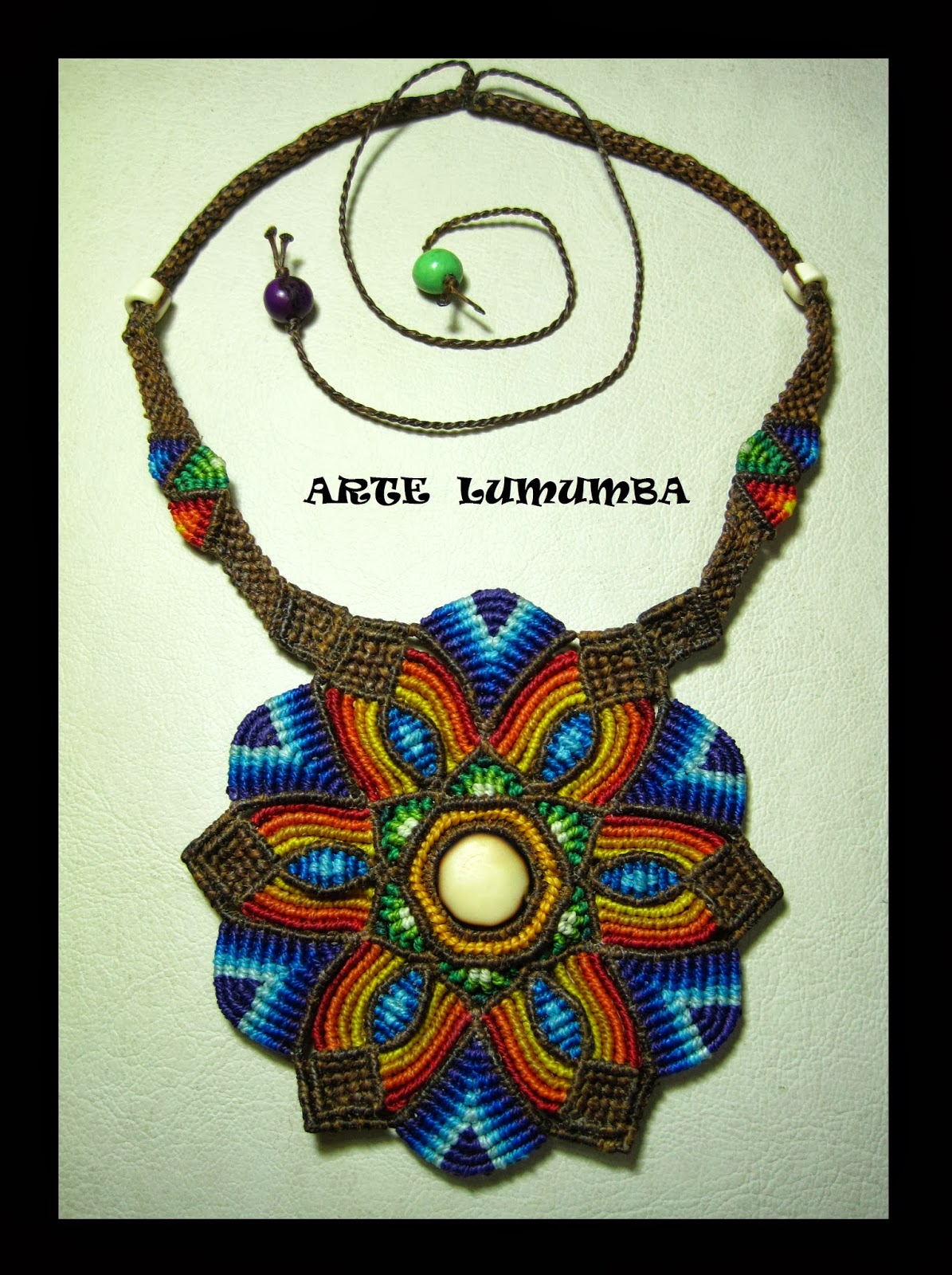 Arte Lumumba: Diseños en Macramé
