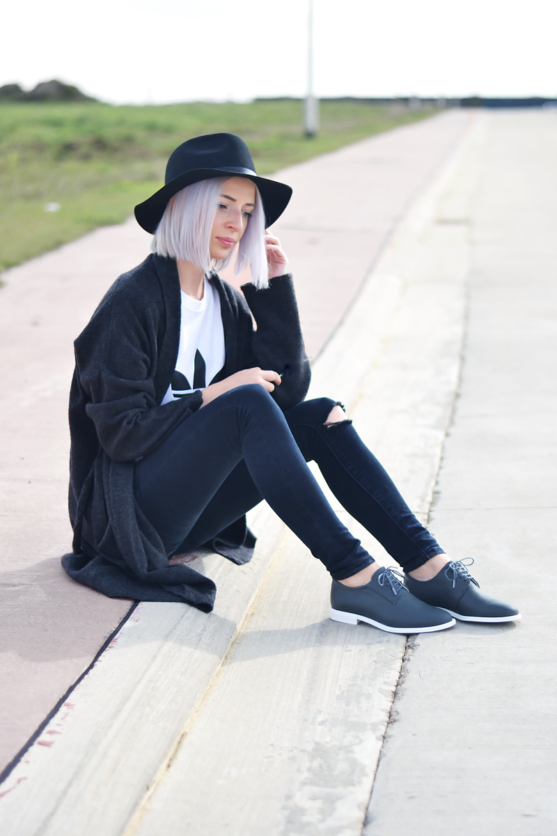 Turn it inside out: BLACK CARDIGANED