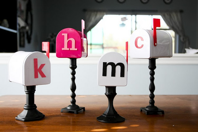 Dancing Commas: Love mailbox...