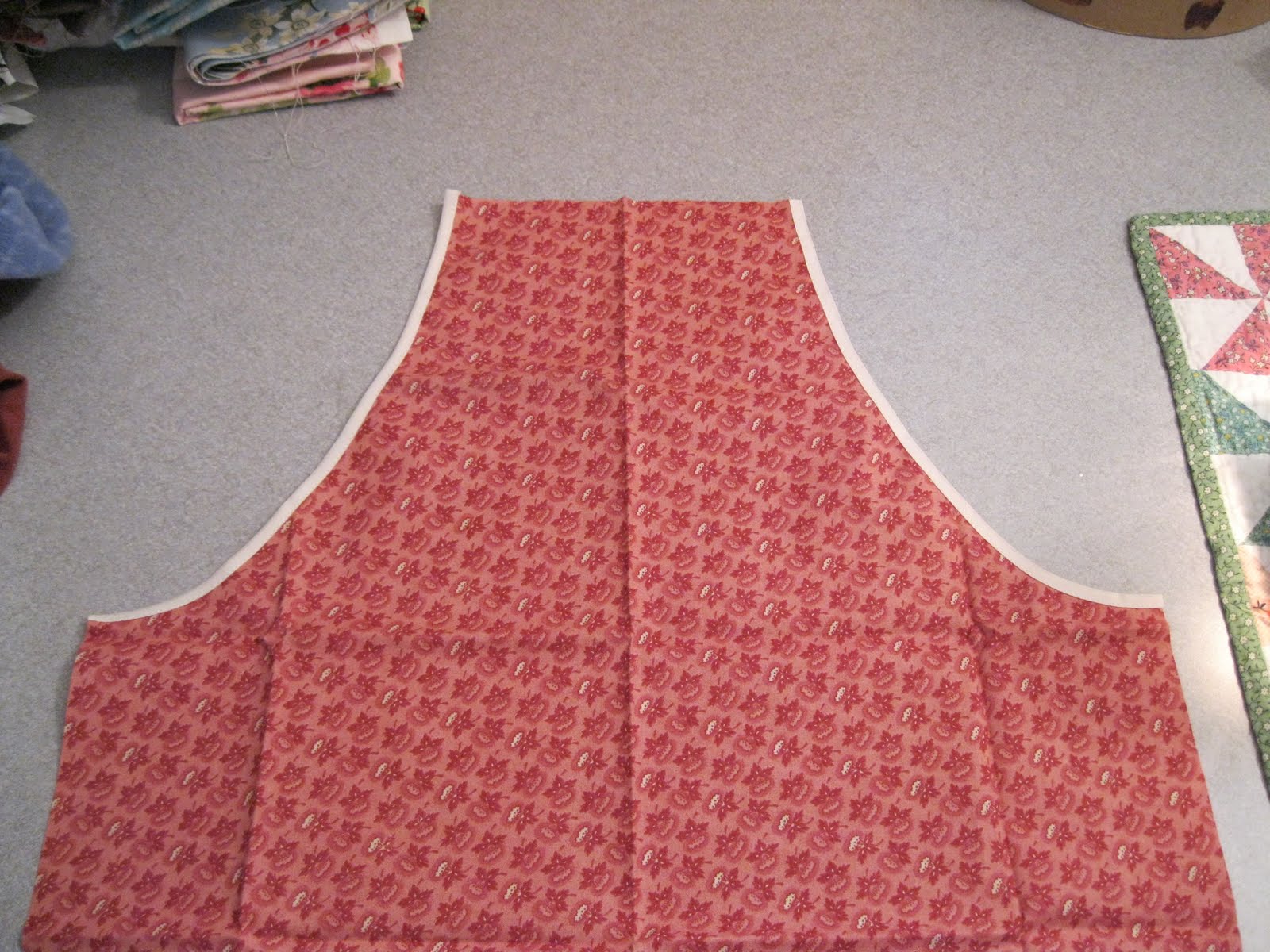 Apron History: Clothespin Apron- Free Pattern!