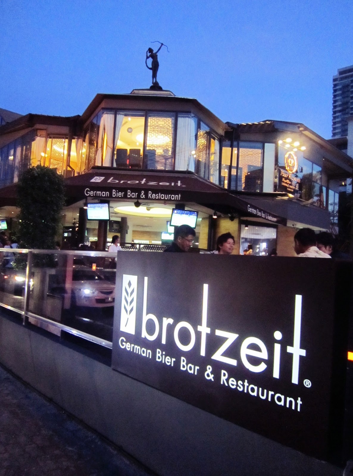 ll VERYBONBON ll: Brotzeit (German Bier Bar & Restaurant at Thonglor)