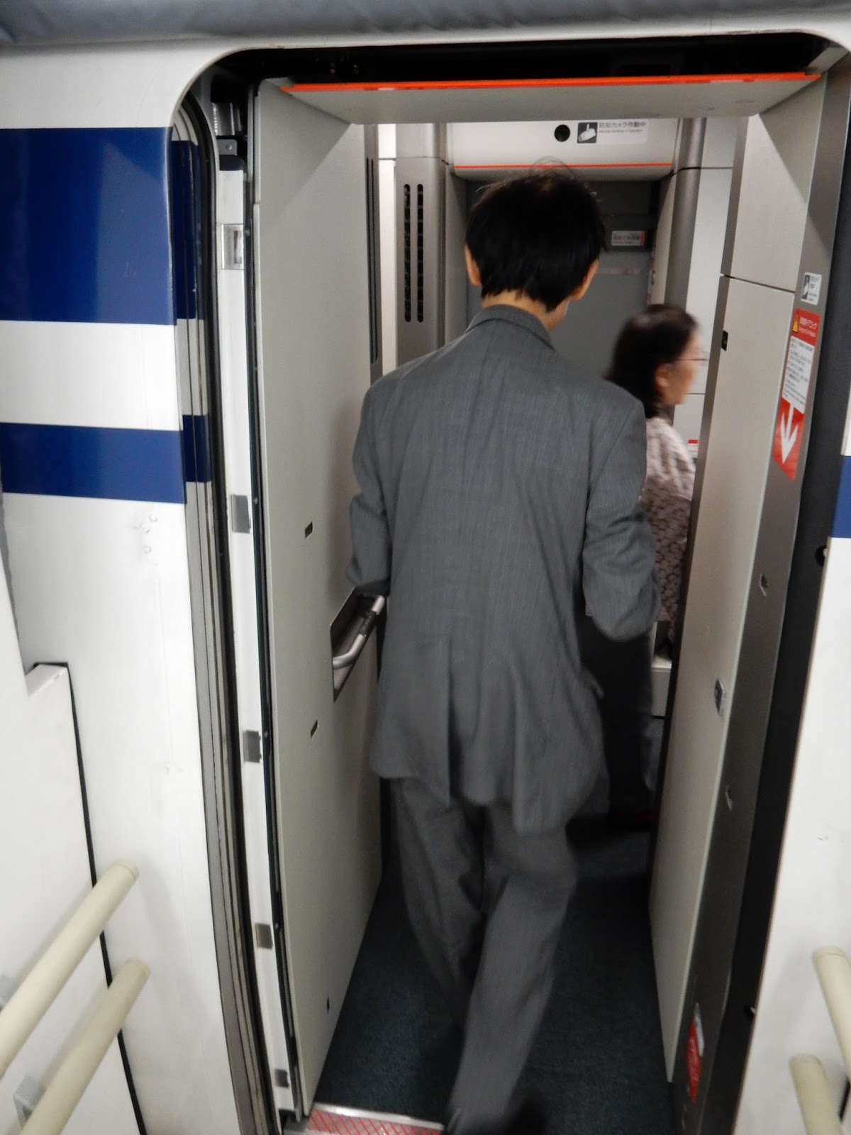 Epsilon's World: Riding the Test Linear Maglev Shinkansen in Japan