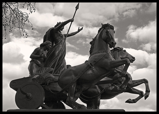 A HISTORY OF BRITAIN: A HISTORY OF BRITAIN I 4500 B.C. - 1154 A.D.