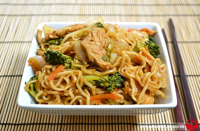 Cách chế biến Món ăn Á Âu: Chế biến món "Mì ramen xào"