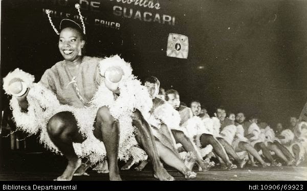 Dianita Galvis: DANZA DEL CIENPIES O GUSANO