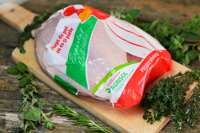 Piept de pui intreg, la cuptor - CAIETUL CU RETETE