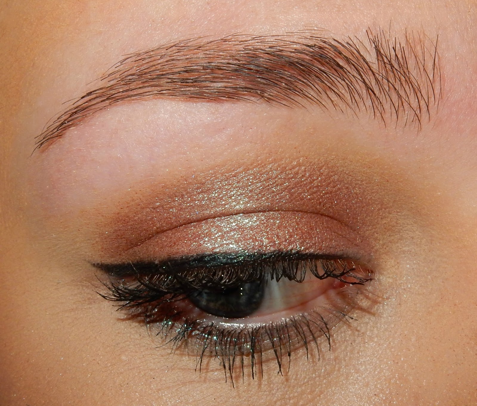 Jadeloves: How I Take Care Of My Eyebrows