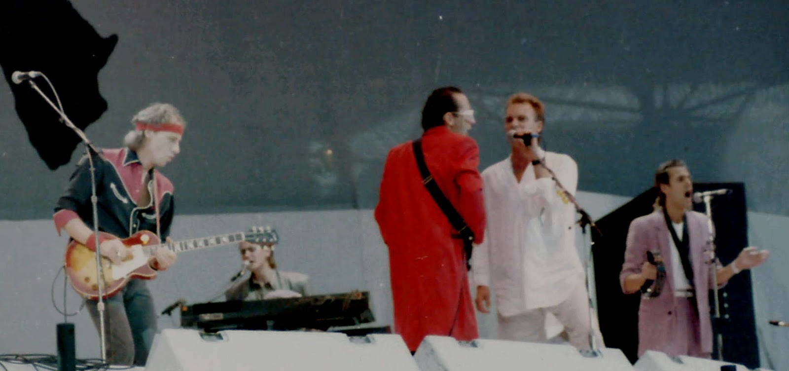 Seizoensgebonden: Dire Straits & Sting Live Aid Wembley Stadium Londen ...