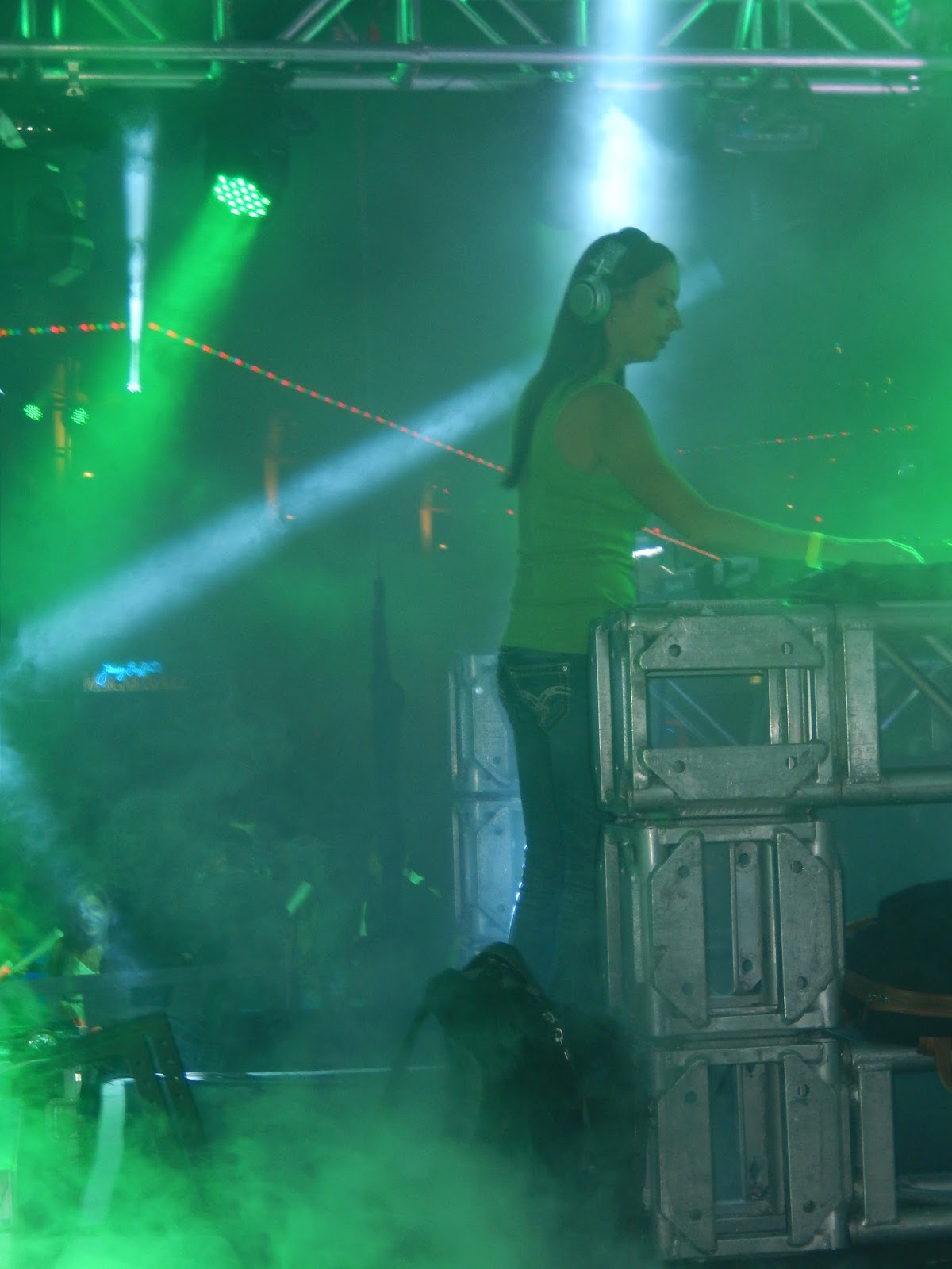 Save Pleasure Island Blog: Concert Report: DJ Baby Anne (The Groove)