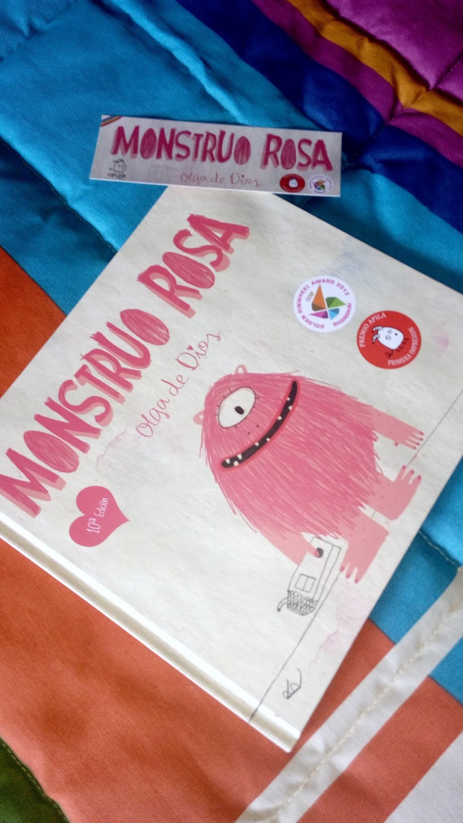Sueños entre letras: FOTO-RESEÑA INFANTIL: Monstruo Rosa de Olga de Dios