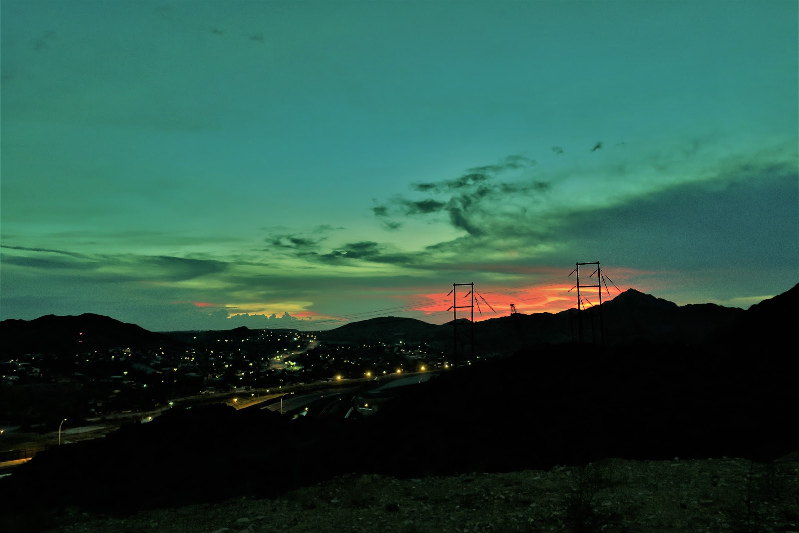 Living Rootless: El Paso: Sunset Over Juárez