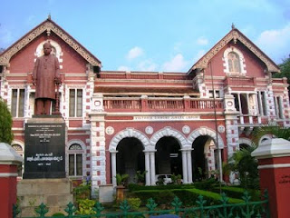 The Indian Librarian Blog: LIBRARIES