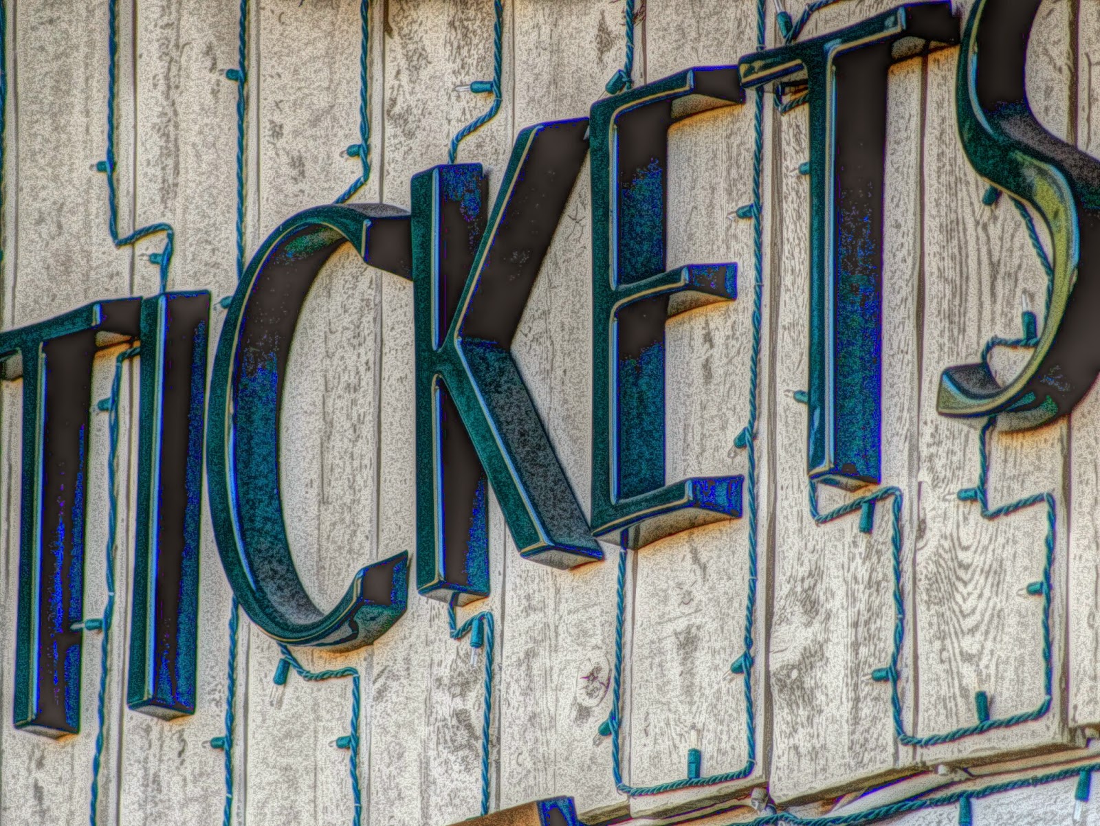 20 downloadable random free pictures for commercial use