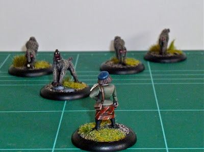 Analogue Hobbies: From PhilH: 28mm Pulp Action Femme Fatale and Pink ...