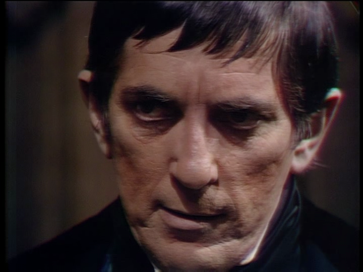 Shadows on the Wall: An Online Dark Shadows Fanzine: Barnabas Collins