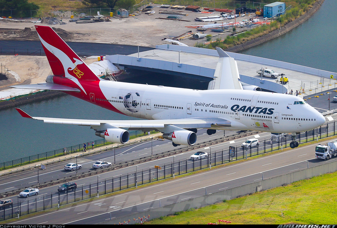 LUCASRIO - Sempre ao seu lado: Boeing 747-400ER - Qantas(VH-OEJ)