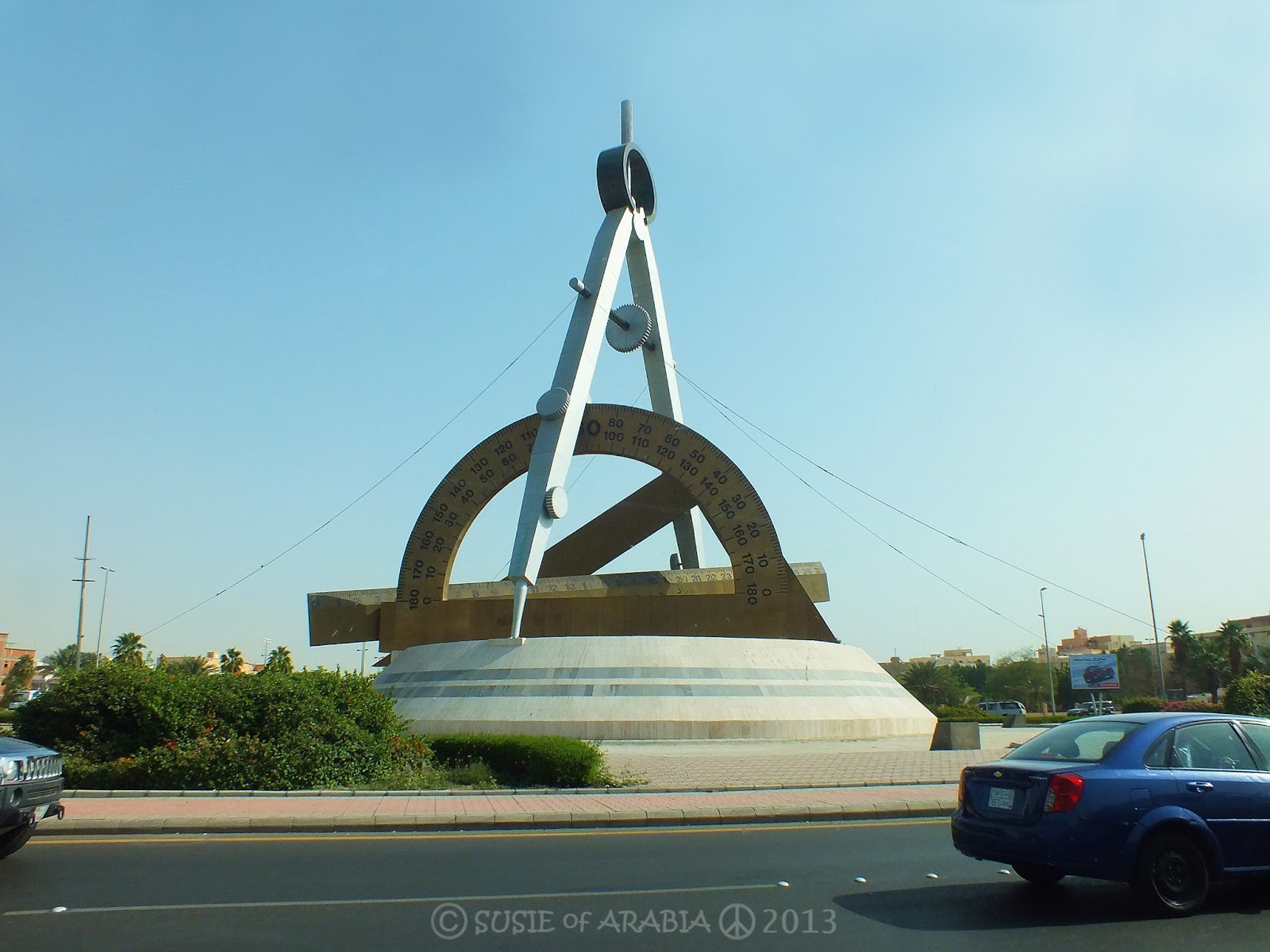 Jeddah Daily Photo: Jeddah Sculpture: Engineer's Tools