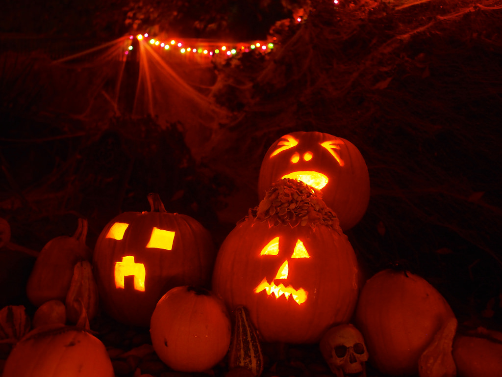 PUMPKINROT.COM: The Blog: Yard Monsters