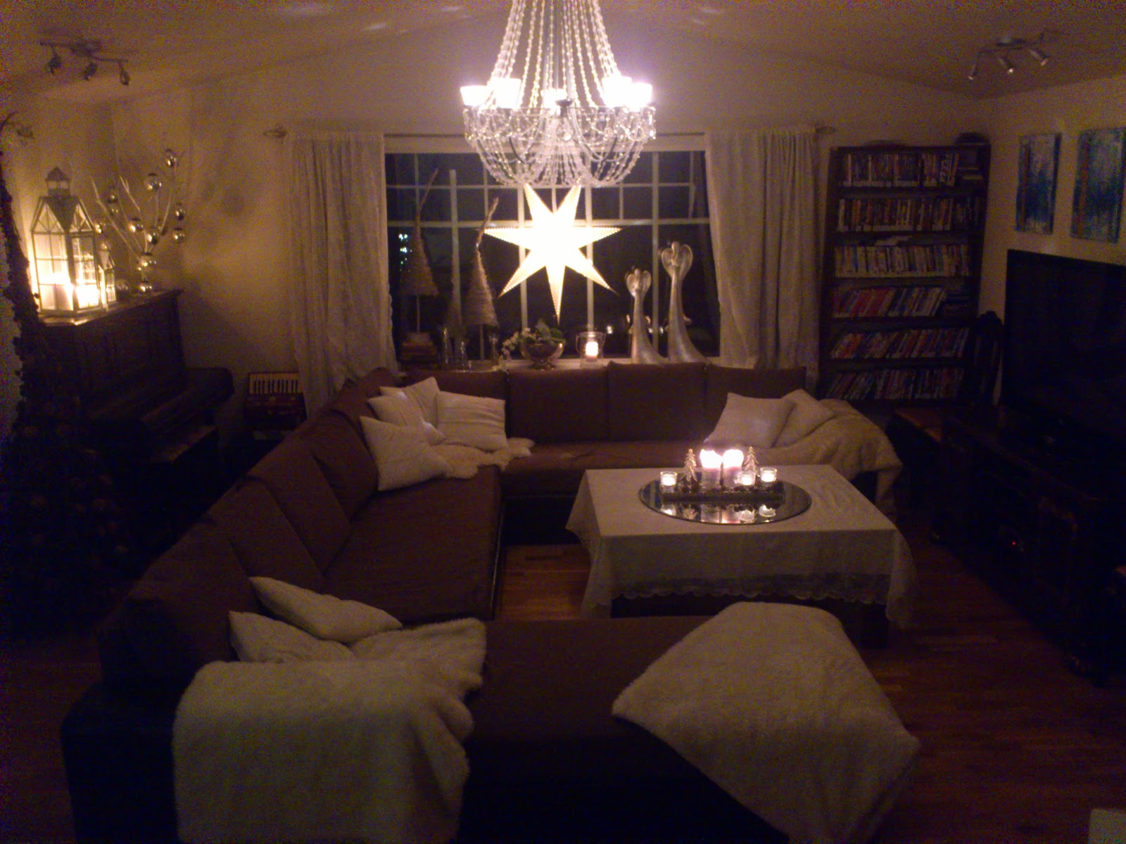 Perleblomen: JUL :) Julepyntet stue:)