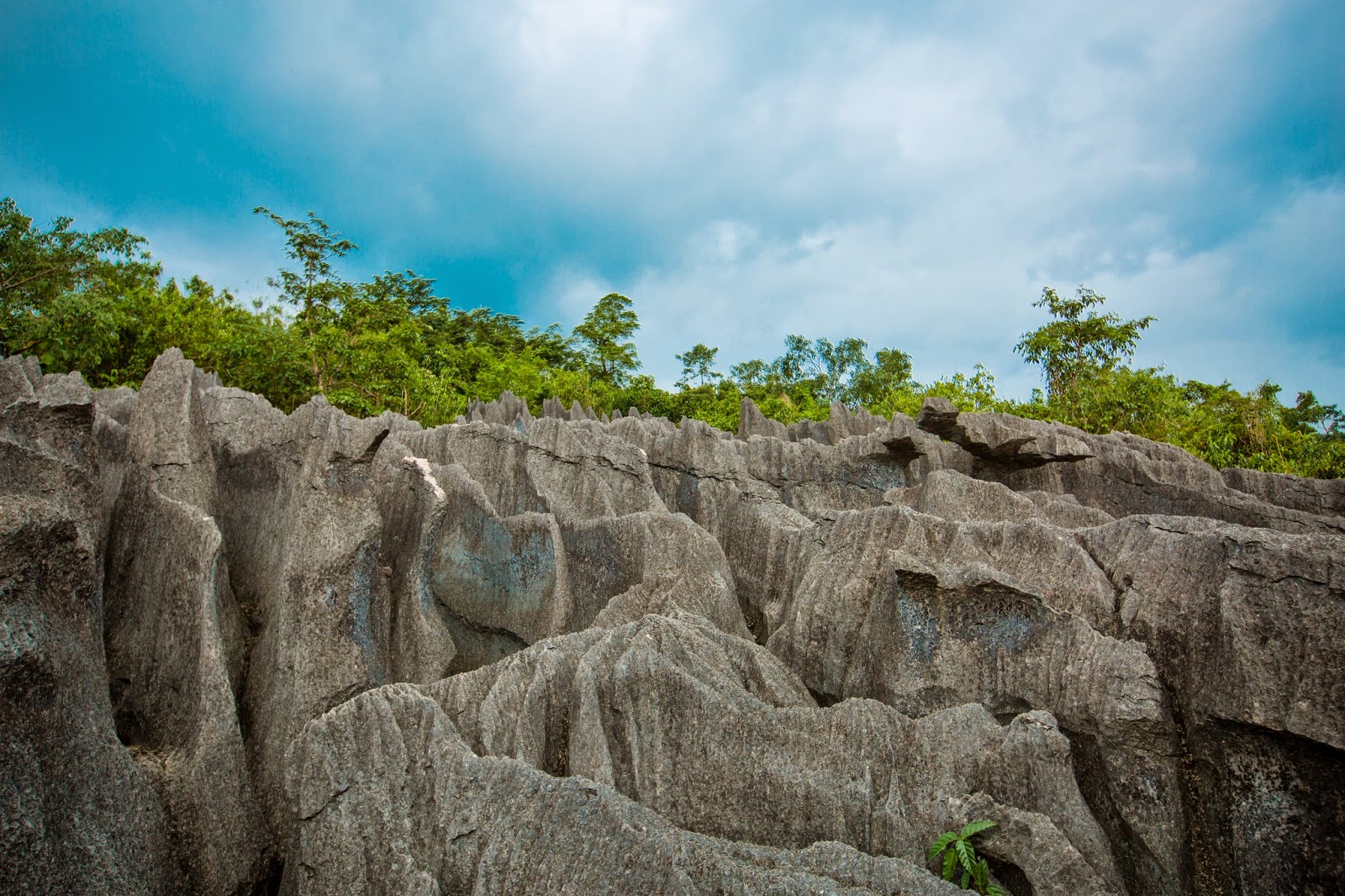 Dupag Rock Pinnacles Formation at Marag Luna Apayao Destination ...