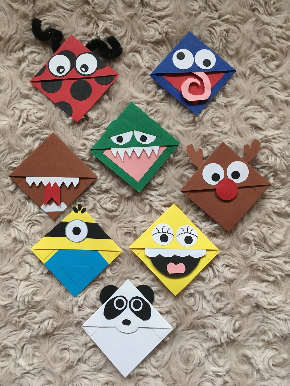 Solivresse: [Création] Marque-pages en coin