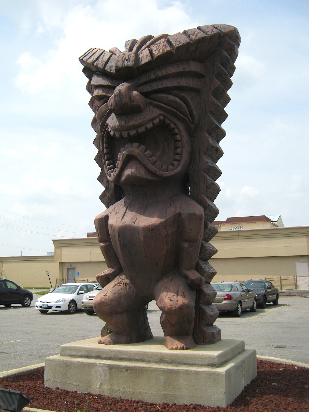 Brady's Bunch of Lorain County Nostalgia: Maui Sands Tiki God