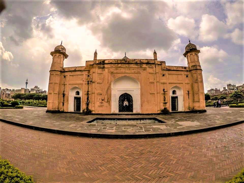 My tour to Lalbag Kella - History and Travel-world heritage BD