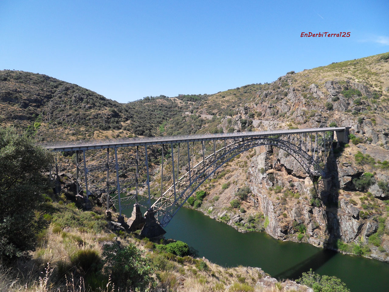 En Derbi Terra 125: Embalse de Almendra - Presa de Aldeadávila.