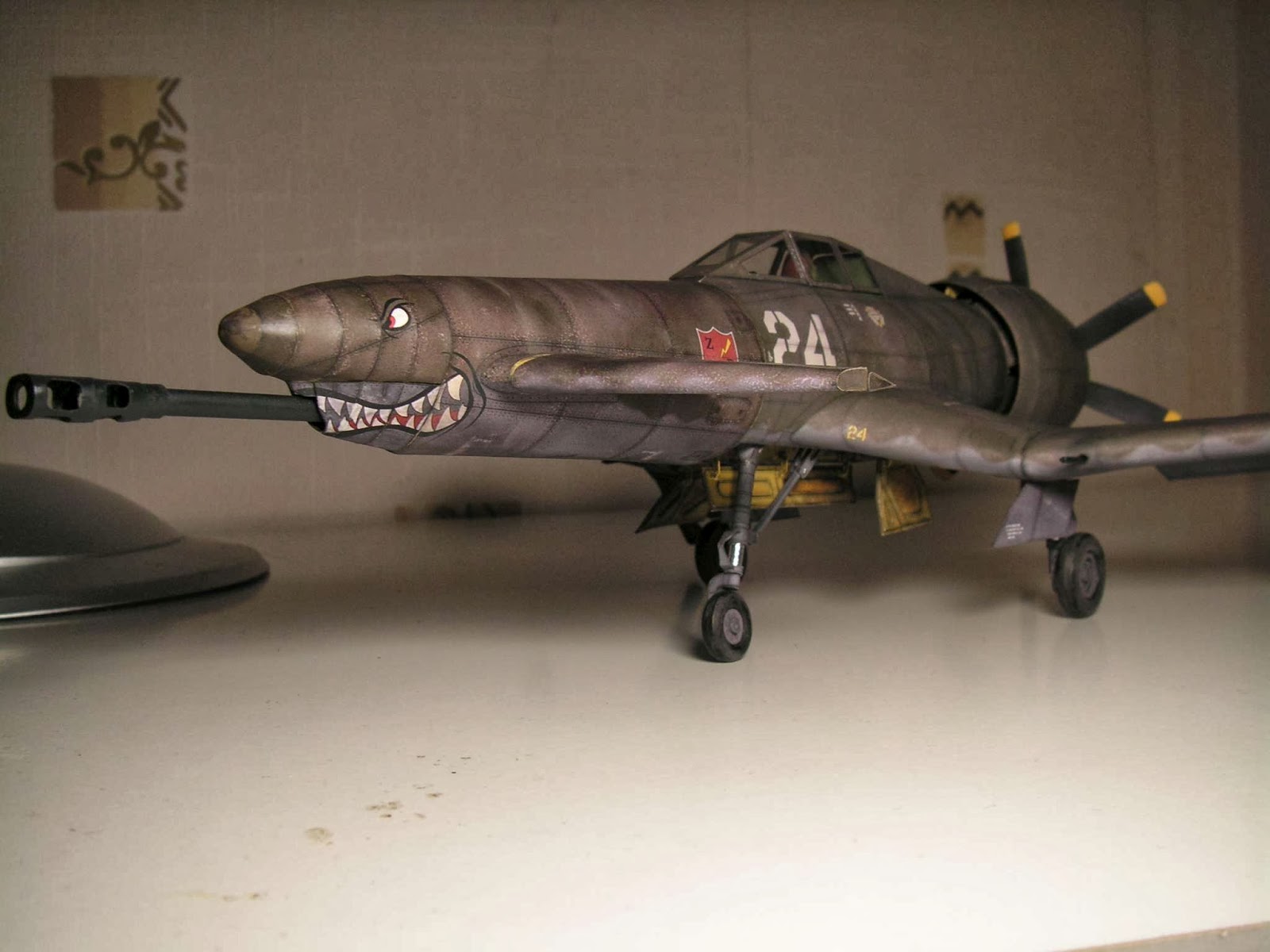 December 2013 | Papercraft Paradise | PaperCrafts | Paper Models | Card ...