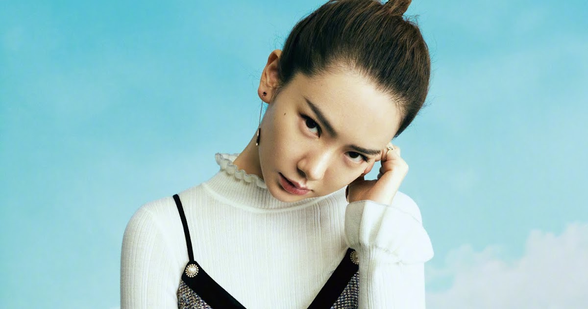 China Entertainment News: Qi Wei poses for photo shoot