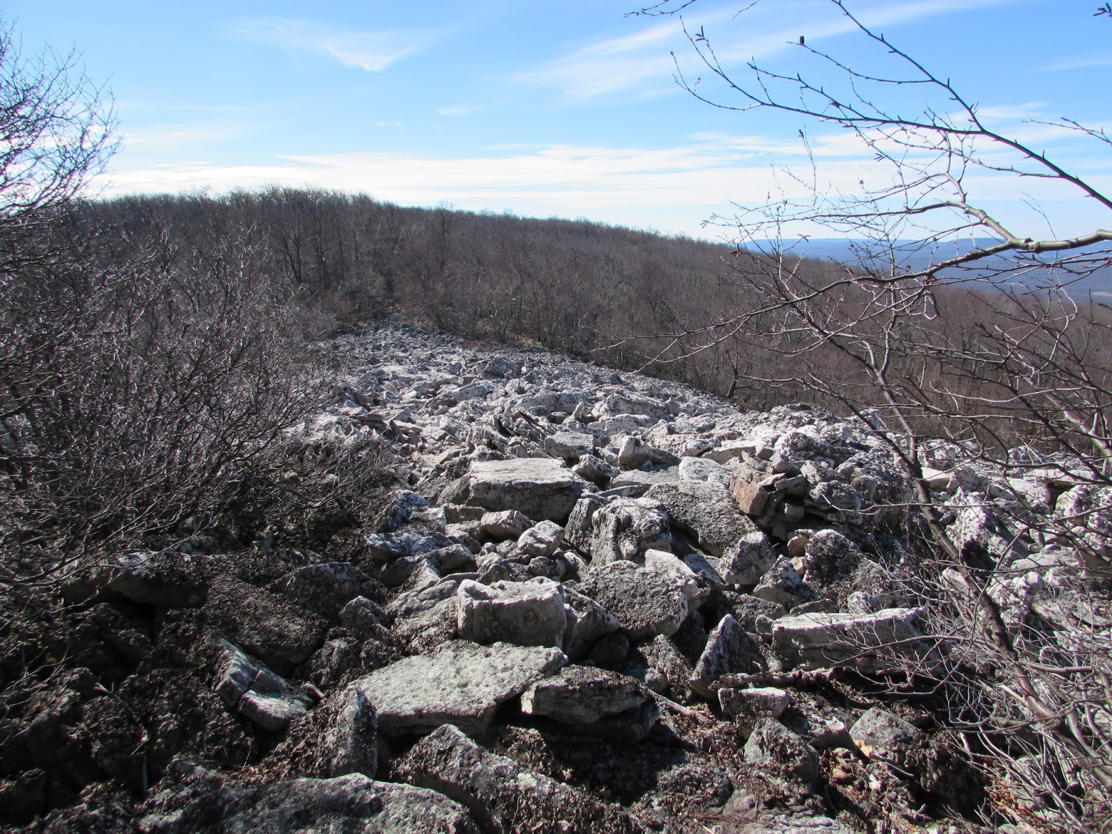Standing Stone Trail: Hiking to the Throne Room Scenic Overlook in ...