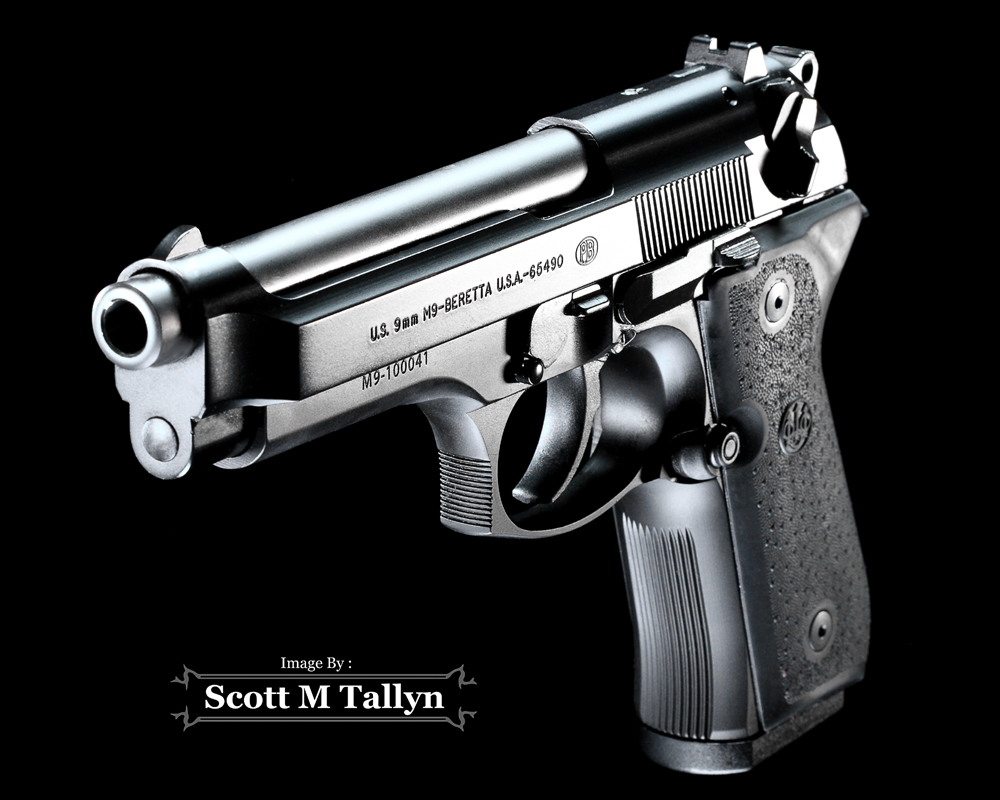 GunShots Photography: Beretta M9 - 9mm