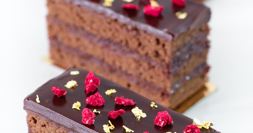 dailydelicious: Chocolate raspberry cake: Raspberry and chocolate in ...