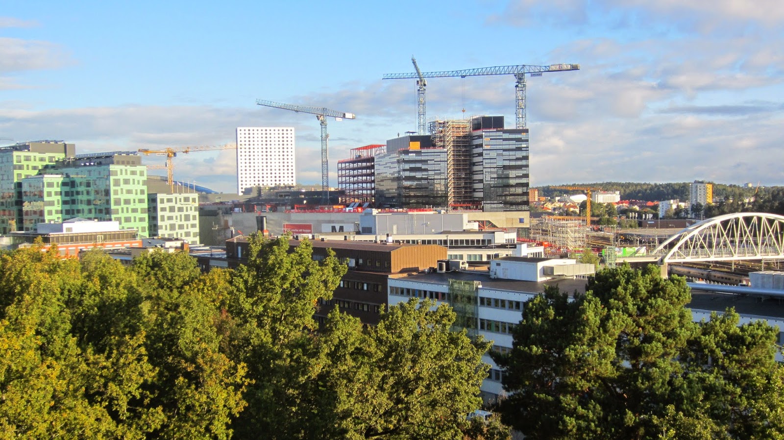 SOLNASNACK: Arenastaden september 2014
