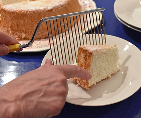 Cocoa and Lavender: Time for a Cake Break