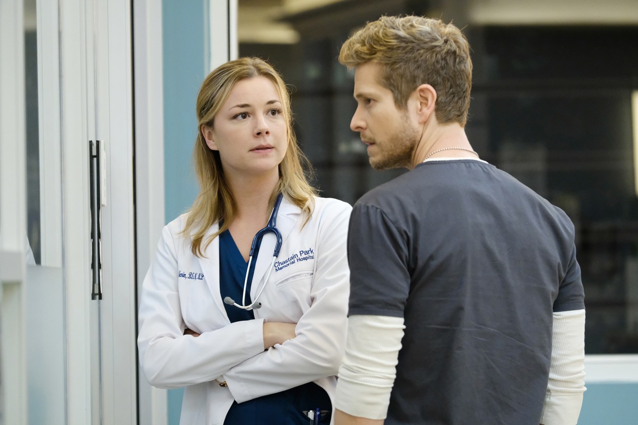 TV with Thinus: The Resident with Matt Czuchry and Emily VanCamp on FOX ...