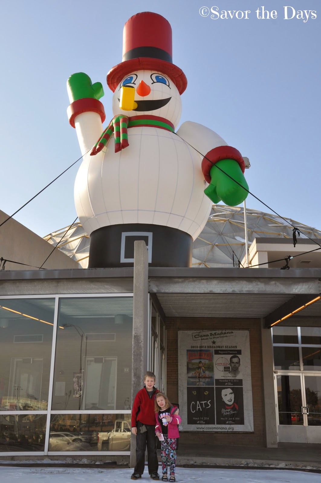 Savor The Days: Frosty the Snowman at Casa Manana and Smashburger