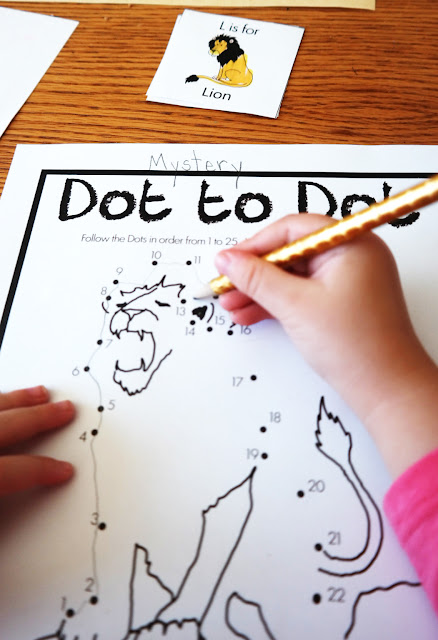 Glimmercat Education: L is for Lion