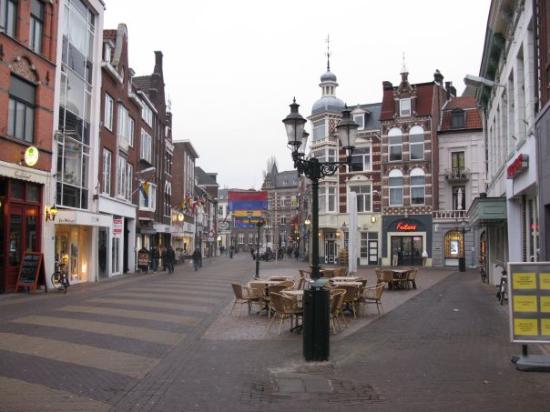 Traveler Guide: Summer? Let's Vacation to Europe