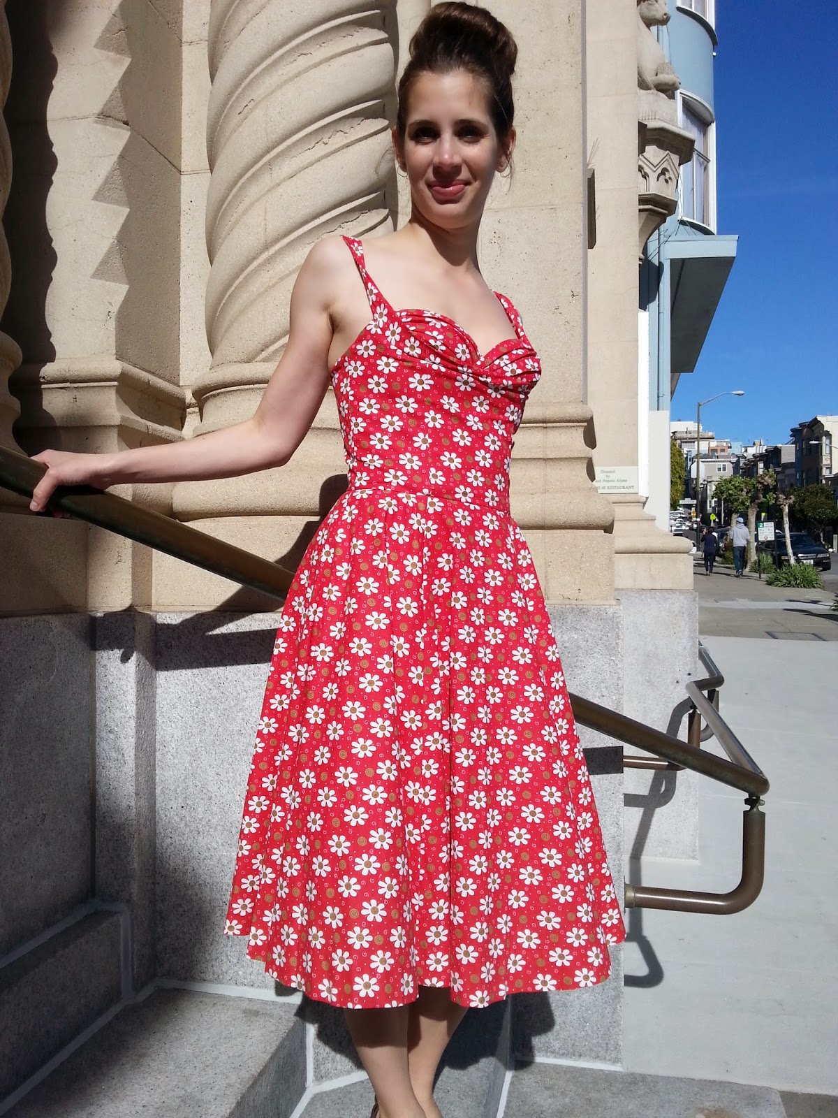 Retro Sewing Romance Writer: Butterick 5882 -- The Gertie Dress