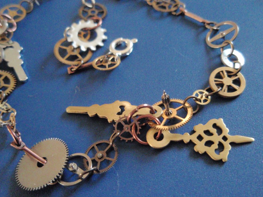 Sun Sparkle Designs: gear chain