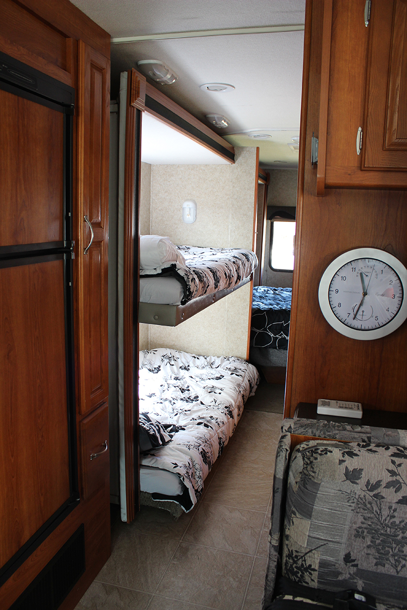 Samantha Walker's Imaginary World: Ummm...So we bought a Motorhome ...