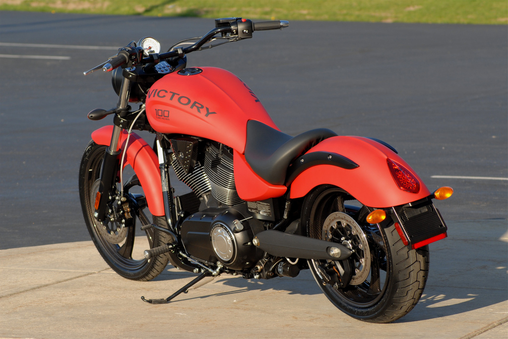 Racing Cafè: Victory Vegas 8-Ball 2009 by Rev Dynamics