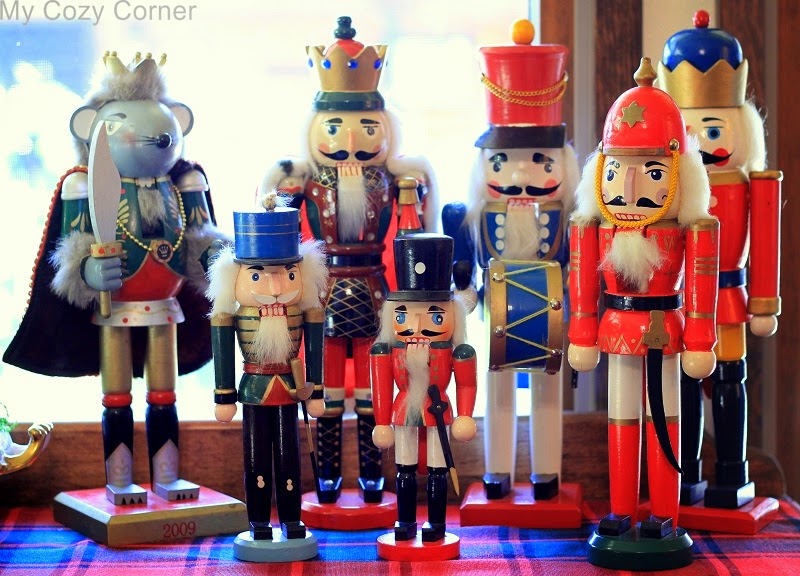 My Cozy Corner: Crackers*Crackers