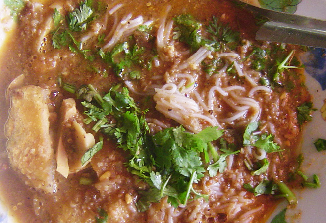 ဝါးခယ္မ : Myanmar Famous Mohingar