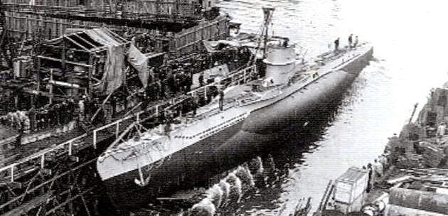 Submarinos Alemanes: El Hundimiento del U-77