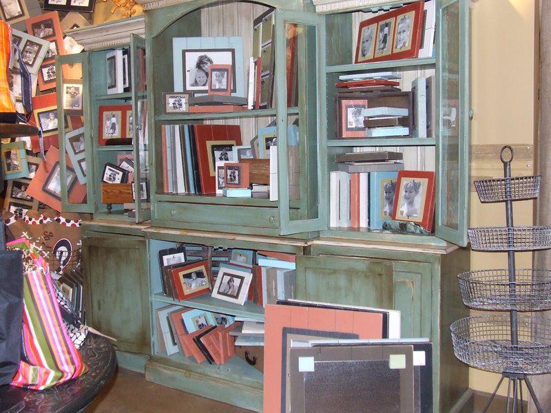 Preppie Peonie: DIY Wooden Picture Frames