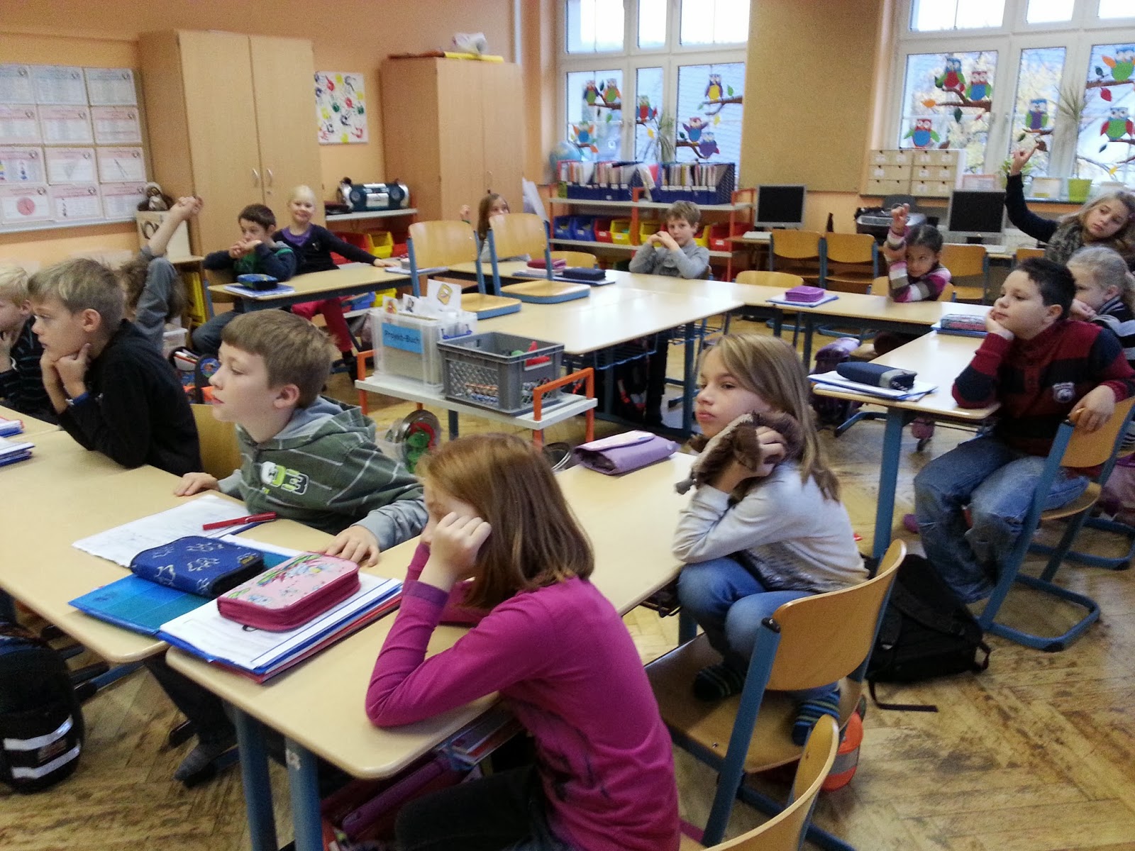 20131011_082134.jpg 1.600×1.200 Pixel | Klassenraum, Erste klasse