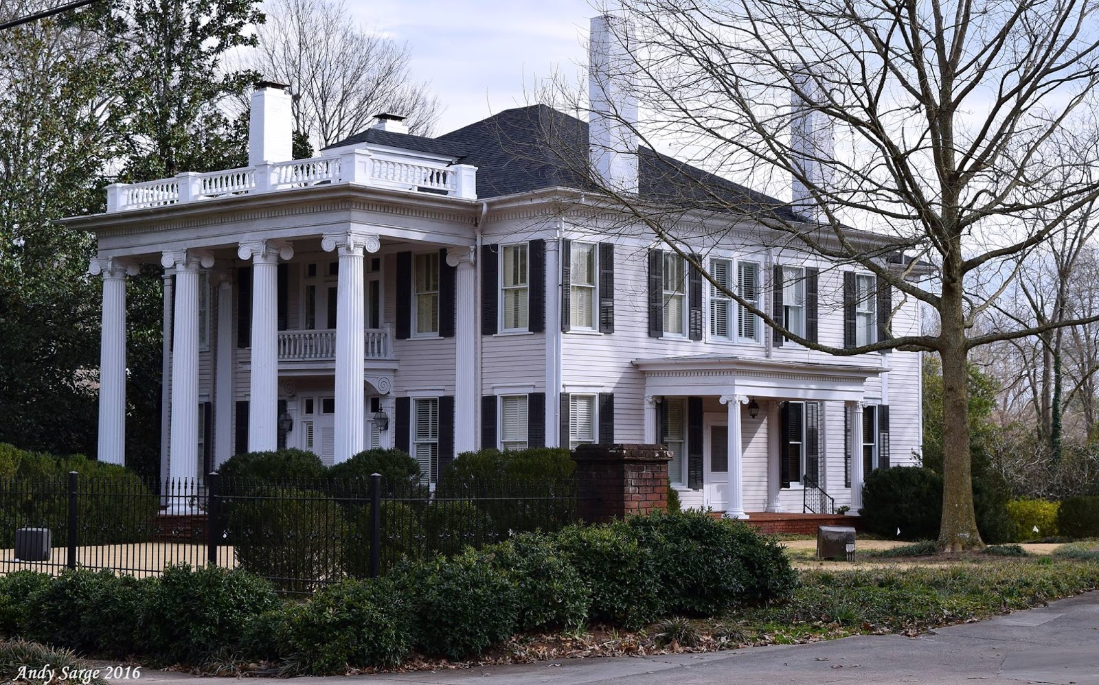Forgotten Georgia: Old Mansion in the Vernon Road Historic District of ...