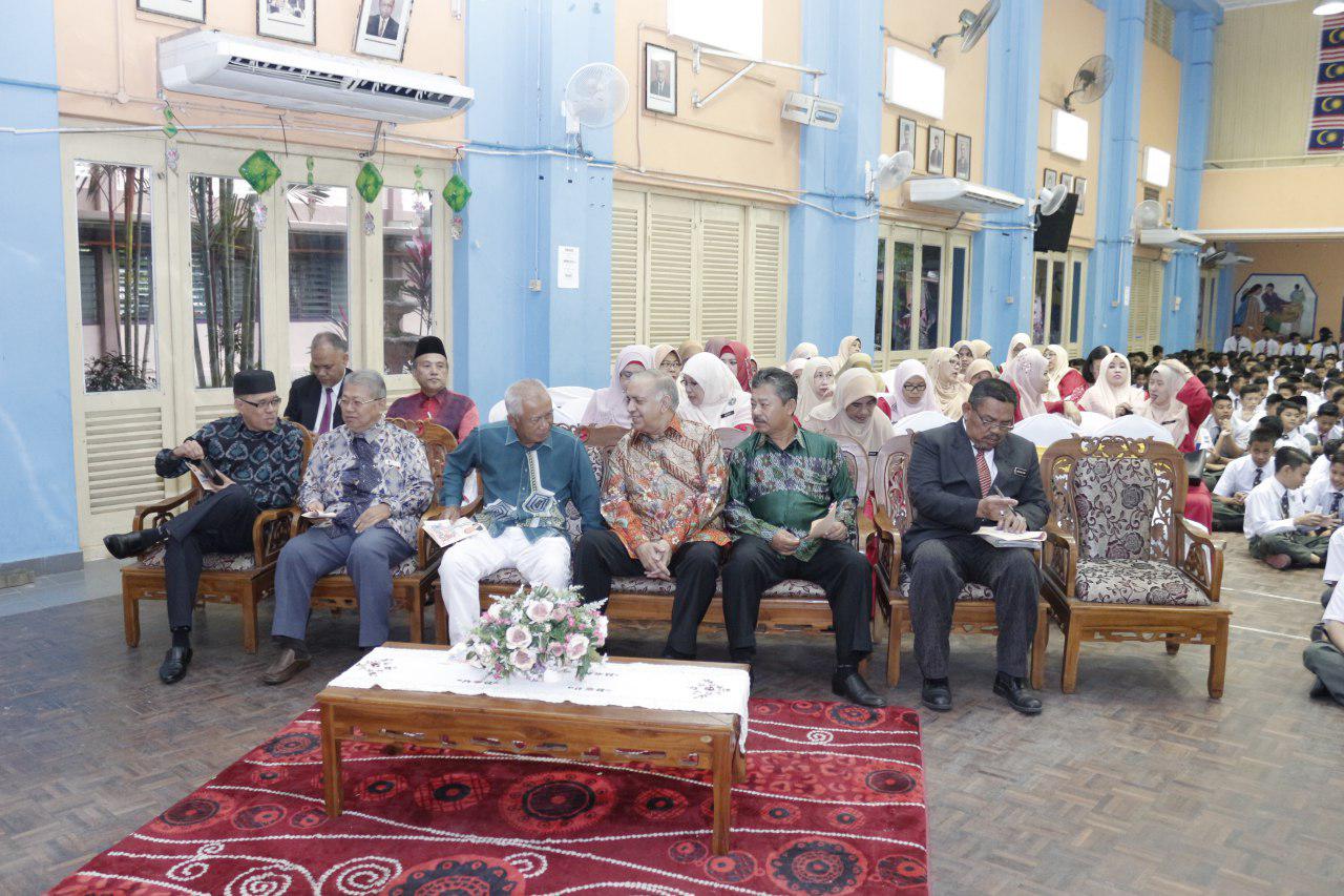 Sultan Ismail College: BICARA TOKOH